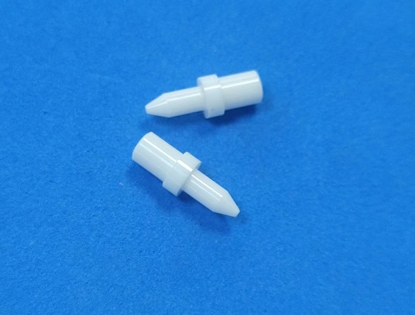 Ceramic positioning pins for straightness testing